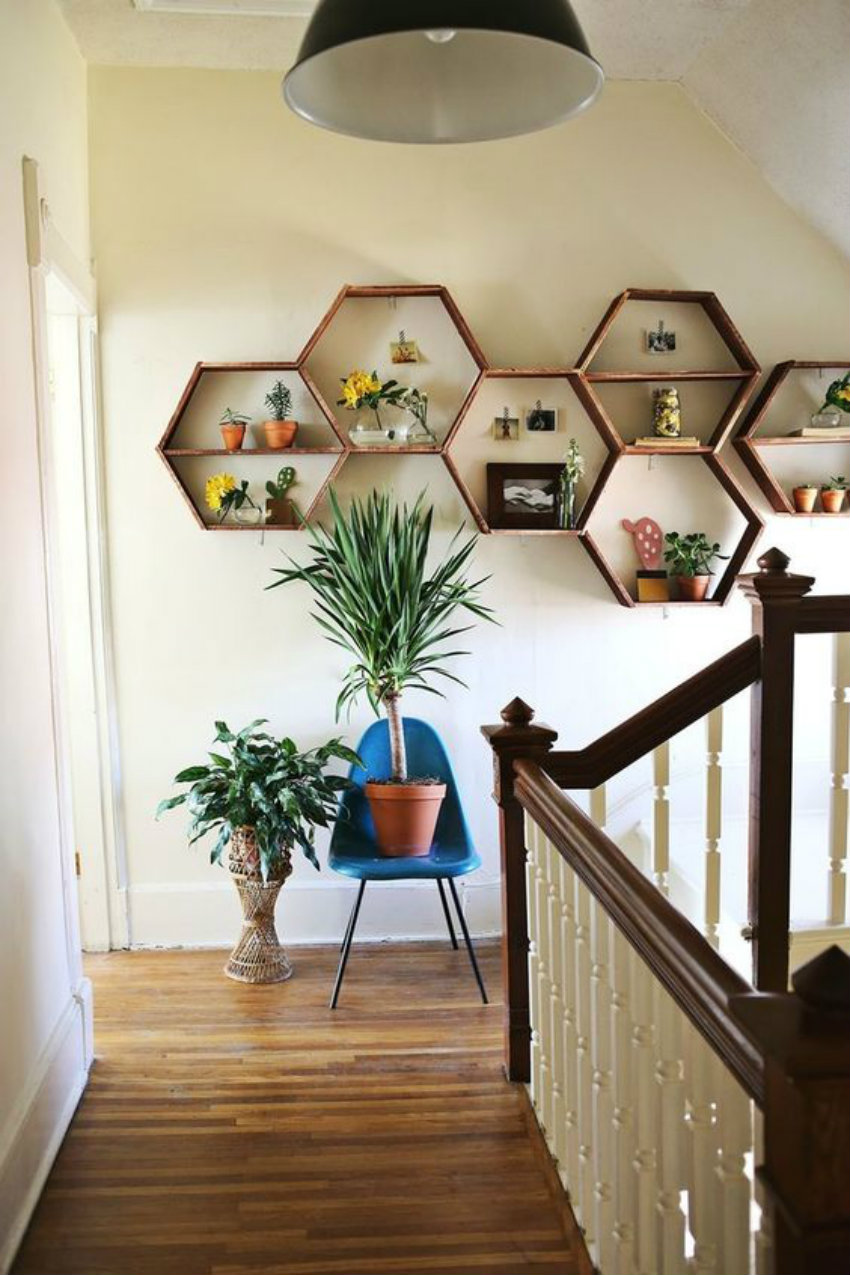 Interior Design and Furniture Tips: The Best Mid-Century Shelves