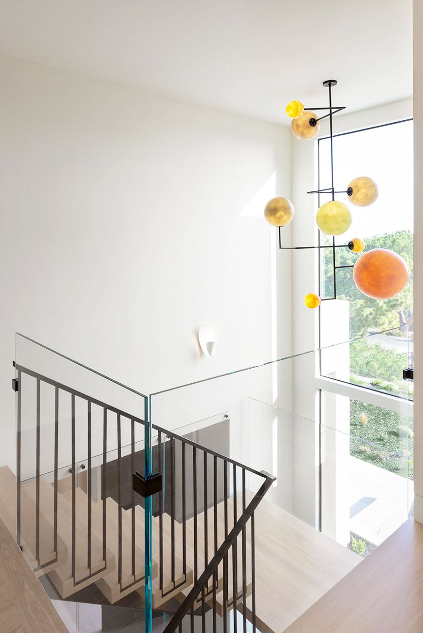 10 Entryway Lighting Ideas That Make a Strong First Impression