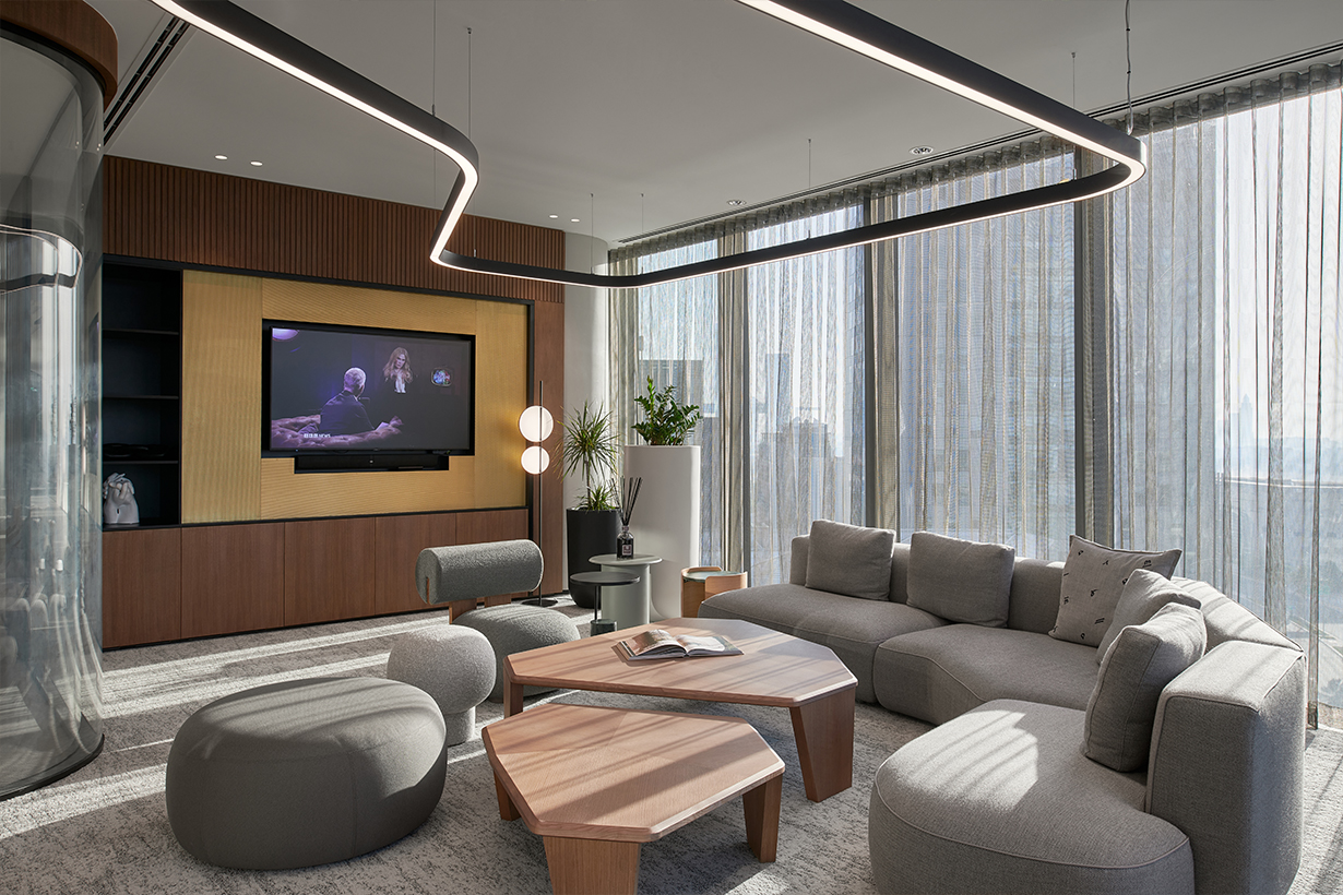 Roar: Redefining Interior Design in Dubai Through Innovation and Exper